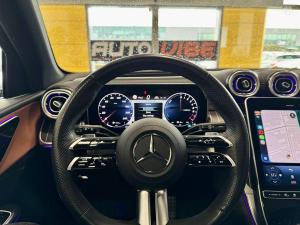 Melns Mercedes-Benz GLC 300 2023 Viļņa, ar dzinēja tilpumu 2.00 L un nobraukumu 157 tūkst. km par 43989 €, foto 21 vietnē AUTOMOTO.COM.LV