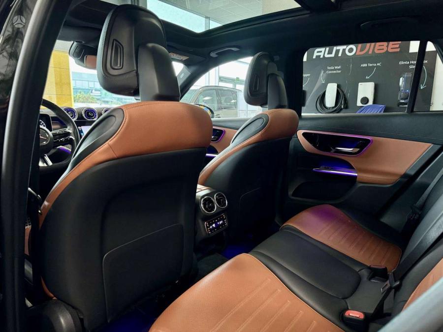 Melns Mercedes-Benz GLC 300 2023 Viļņa, ar dzinēja tilpumu 2.00 L un nobraukumu 157 tūkst. km par 43989 €, foto 24 vietnē AUTOMOTO.COM.LV