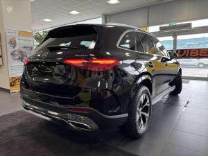 Melns Mercedes-Benz GLC 300 2023 Viļņa, ar dzinēja tilpumu 2.00 L un nobraukumu 157 tūkst. km par 43989 €, foto 40 vietnē AUTOMOTO.COM.LV