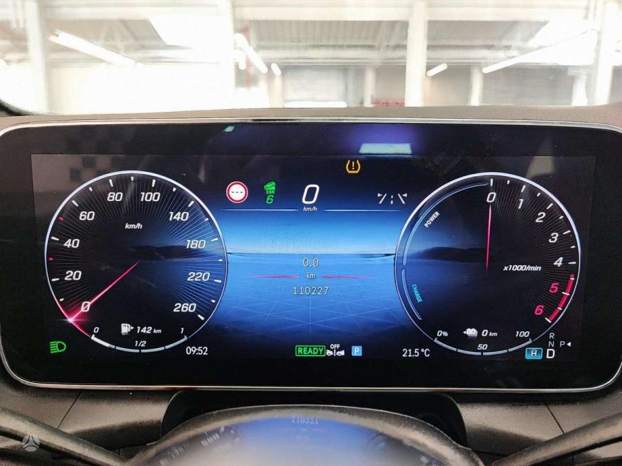 Melns Mercedes-Benz GLC 300 2023 Viļņa, ar dzinēja tilpumu 2.00 L un nobraukumu 110 tūkst. km par 42666 €, foto 7 vietnē AUTOMOTO.COM.LV