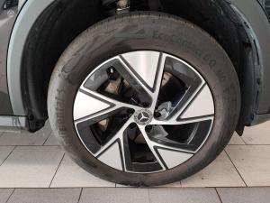 Melns Mercedes-Benz GLC 300 2023 Viļņa, ar dzinēja tilpumu 2.00 L un nobraukumu 110 tūkst. km par 42666 €, foto 8 vietnē AUTOMOTO.COM.LV