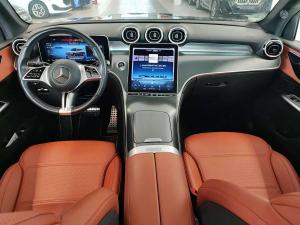 Melns Mercedes-Benz GLC 300 2023 Viļņa, ar dzinēja tilpumu 2.00 L un nobraukumu 110 tūkst. km par 42666 €, foto 15 vietnē AUTOMOTO.COM.LV