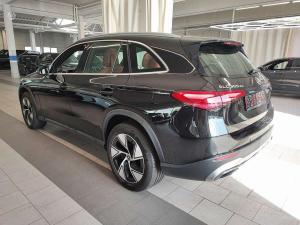 Melns Mercedes-Benz GLC 300 2023 Viļņa, ar dzinēja tilpumu 2.00 L un nobraukumu 110 tūkst. km par 42666 €, foto 19 vietnē AUTOMOTO.COM.LV
