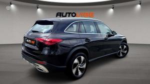 Melns Mercedes-Benz GLC 300 2023 Viļņa, ar dzinēja tilpumu 2.00 L un nobraukumu 110 tūkst. km par 43222 €, foto 6 vietnē AUTOMOTO.COM.LV