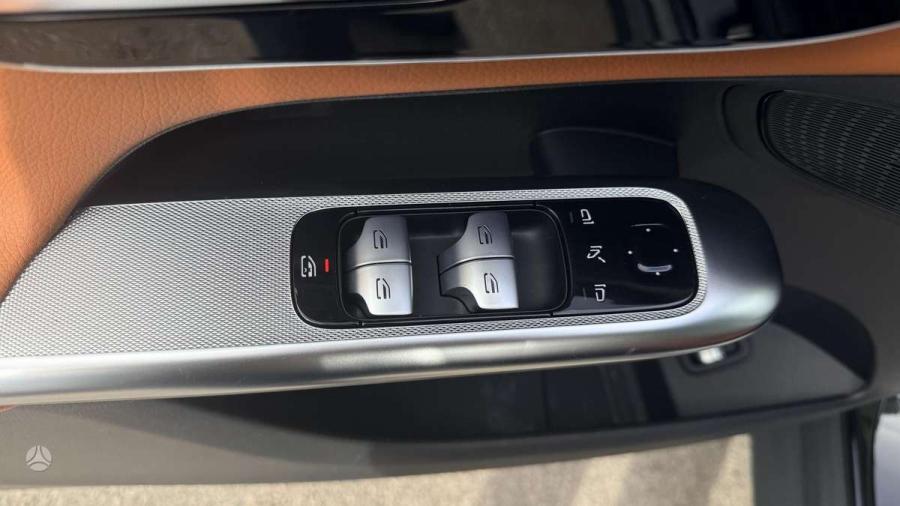 Melns Mercedes-Benz GLC 300 2023 Viļņa, ar dzinēja tilpumu 2.00 L un nobraukumu 110 tūkst. km par 43222 €, foto 14 vietnē AUTOMOTO.COM.LV
