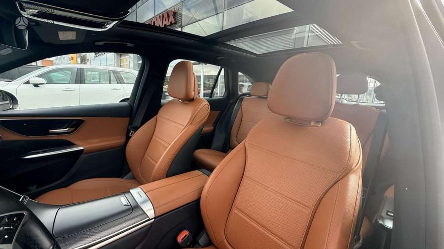 Melns Mercedes-Benz GLC 300 2023 Viļņa, ar dzinēja tilpumu 2.00 L un nobraukumu 110 tūkst. km par 43222 €, foto 15 vietnē AUTOMOTO.COM.LV