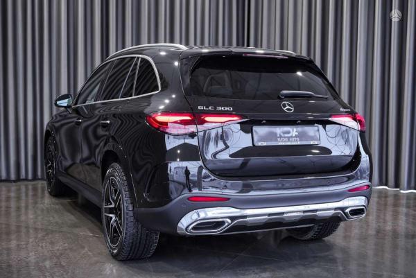 Melns Mercedes-Benz GLC 300 2024 Marijampole, ar dzinēja tilpumu 2.00 L un nobraukumu 7 tūkst. km par 49950 €, foto 9 vietnē AUTOMOTO.COM.LV