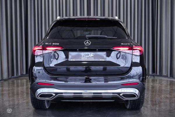 Melns Mercedes-Benz GLC 300 2024 Marijampole, ar dzinēja tilpumu 2.00 L un nobraukumu 7 tūkst. km par 49950 €, foto 10 vietnē AUTOMOTO.COM.LV