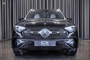 Black Mercedes-Benz GLC 300 2024 in Marijampole, with an engine capacity of 2.00 L and mileage of 7 thousand km for 49950 €, photo 4 on AUTOMOTO.COM.LV