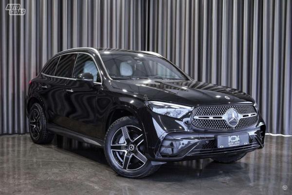 Melns Mercedes-Benz GLC 300 2024 Marijampole, ar dzinēja tilpumu 2.00 L un nobraukumu 7 tūkst. km par 49950 €, foto 1 vietnē AUTOMOTO.COM.LV