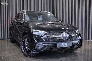 Melns Mercedes-Benz GLC 300 2024 Marijampole, ar dzinēja tilpumu 2.00 L un nobraukumu 7 tūkst. km par 47950 €, foto 3 vietnē AUTOMOTO.COM.LV