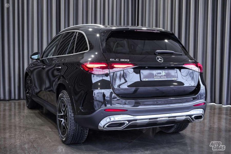 Melns Mercedes-Benz GLC 300 2024 Marijampole, ar dzinēja tilpumu 2.00 L un nobraukumu 7 tūkst. km par 47950 €, foto 9 vietnē AUTOMOTO.COM.LV