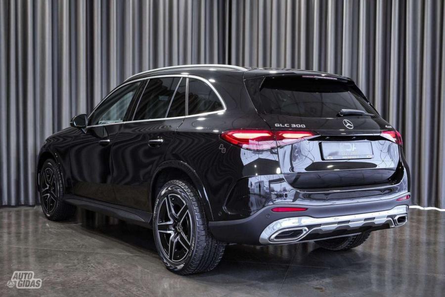 Melns Mercedes-Benz GLC 300 2024 Marijampole, ar dzinēja tilpumu 2.00 L un nobraukumu 7 tūkst. km par 47750 €, foto 11 vietnē AUTOMOTO.COM.LV
