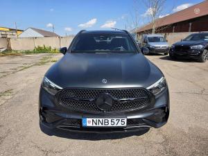 Black Mercedes-Benz GLC 300 2024 in Telschi, with an engine capacity of 2.00 L and mileage of 26 thousand km for 49500 €, photo 6 on AUTOMOTO.COM.LV
