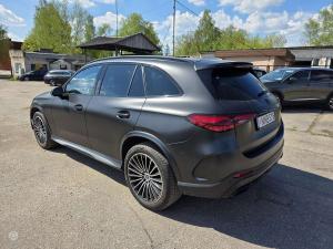 Black Mercedes-Benz GLC 300 2024 in Telschi, with an engine capacity of 2.00 L and mileage of 26 thousand km for 49500 €, photo 11 on AUTOMOTO.COM.LV