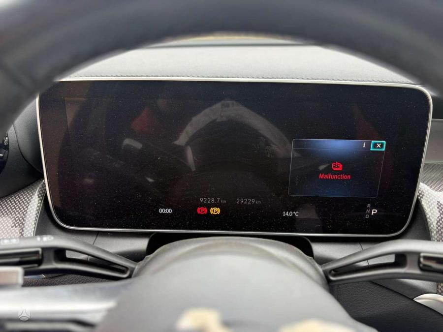 Black Mercedes-Benz GLC 300 2024 in Siauliai, with an engine capacity of 1.93 L and mileage of 29 thousand km for 36900 €, photo 7 on AUTOMOTO.COM.LV