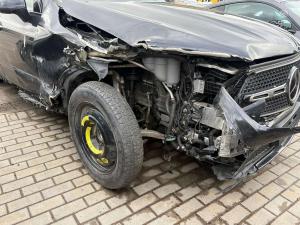Black Mercedes-Benz GLC 300 2024 in Siauliai, with an engine capacity of 1.93 L and mileage of 29 thousand km for 36900 €, photo 13 on AUTOMOTO.COM.LV