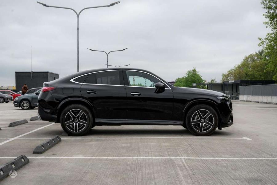 Melns Mercedes-Benz GLC 300 2024 Viļņa, ar dzinēja tilpumu 2.00 L un nobraukumu 20 tūkst. km par 51990 €, foto 7 vietnē AUTOMOTO.COM.LV