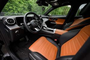 Melns Mercedes-Benz GLC 300 2024 Viļņa, ar dzinēja tilpumu 2.00 L un nobraukumu 20 tūkst. km par 51990 €, foto 14 vietnē AUTOMOTO.COM.LV