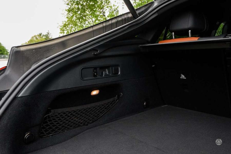Melns Mercedes-Benz GLC 300 2024 Viļņa, ar dzinēja tilpumu 2.00 L un nobraukumu 20 tūkst. km par 51990 €, foto 21 vietnē AUTOMOTO.COM.LV