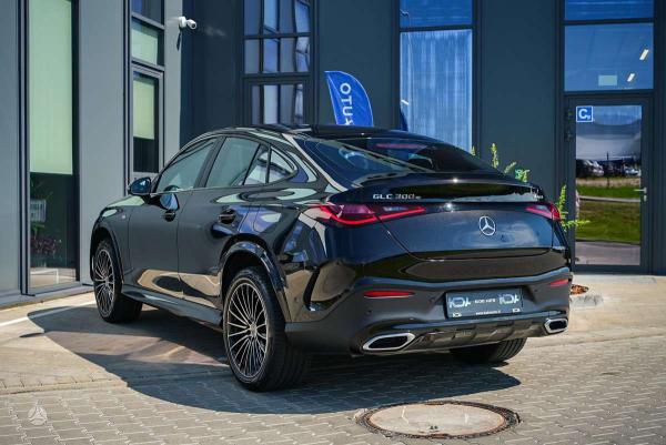 Black Mercedes-Benz GLC 300 2025 in Kaunas, with an engine capacity of 2.00 L and mileage of 7 thousand km for 71950 €, photo 9 on AUTOMOTO.COM.LV