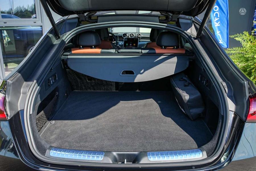 Black Mercedes-Benz GLC 300 2025 in Kaunas, with an engine capacity of 2.00 L and mileage of 7 thousand km for 71950 €, photo 16 on AUTOMOTO.COM.LV