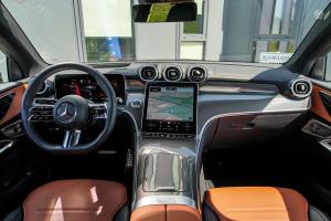 Black Mercedes-Benz GLC 300 2025 in Kaunas, with an engine capacity of 2.00 L and mileage of 7 thousand km for 71950 €, photo 18 on AUTOMOTO.COM.LV