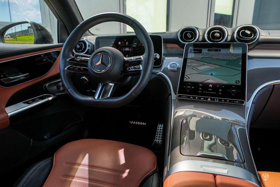 Black Mercedes-Benz GLC 300 2025 in Kaunas, with an engine capacity of 2.00 L and mileage of 7 thousand km for 71950 €, photo 19 on AUTOMOTO.COM.LV