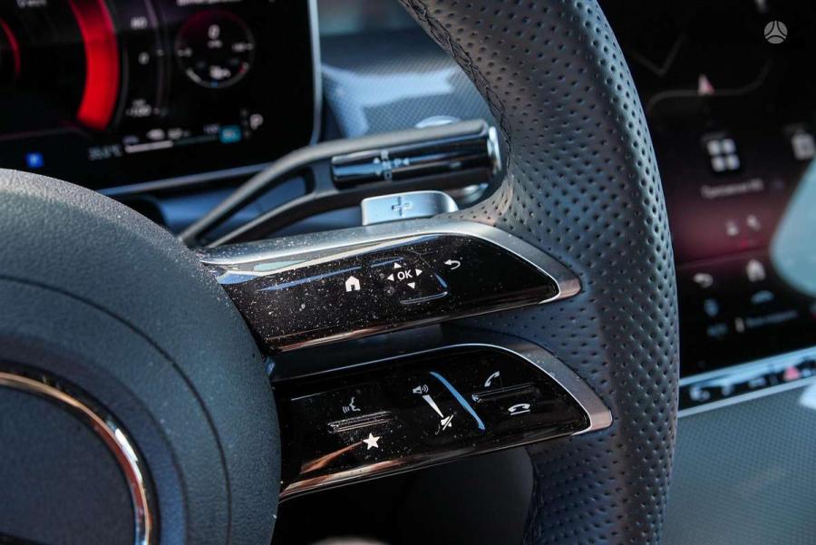 Black Mercedes-Benz GLC 300 2025 in Kaunas, with an engine capacity of 2.00 L and mileage of 7 thousand km for 71950 €, photo 32 on AUTOMOTO.COM.LV