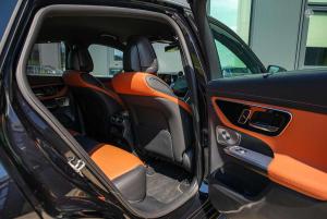 Black Mercedes-Benz GLC 300 2025 in Kaunas, with an engine capacity of 2.00 L and mileage of 7 thousand km for 71950 €, photo 41 on AUTOMOTO.COM.LV