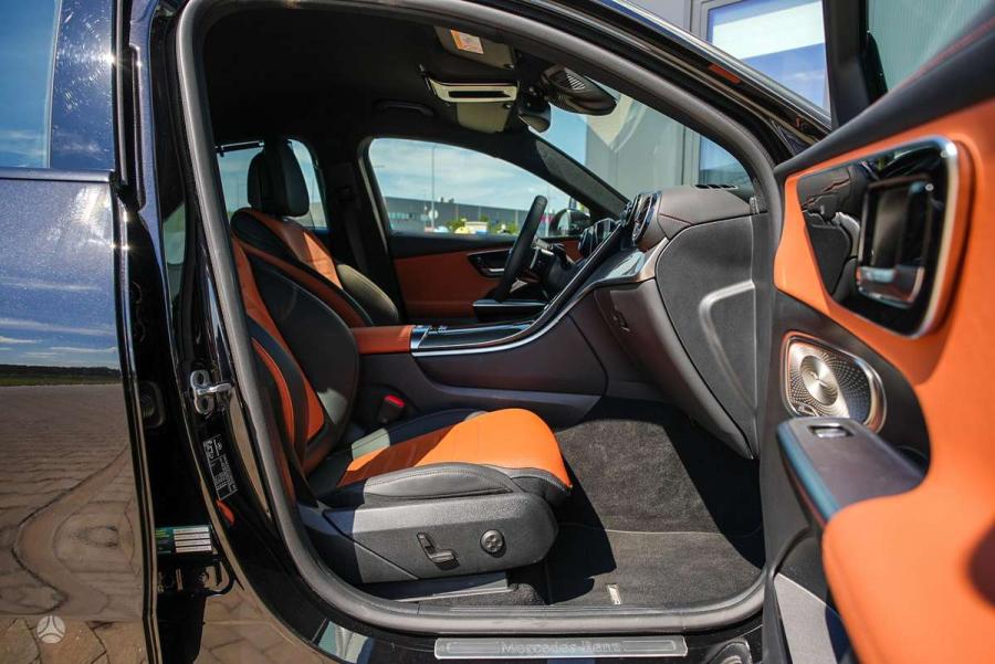 Black Mercedes-Benz GLC 300 2025 in Kaunas, with an engine capacity of 2.00 L and mileage of 7 thousand km for 71950 €, photo 44 on AUTOMOTO.COM.LV