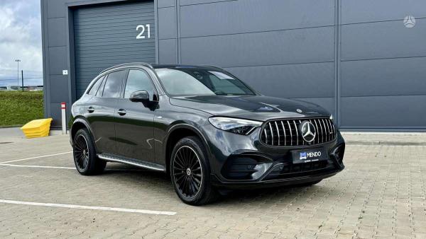 Черный Мерседес GLC 300 2025 в Вильнюс, объемом двигателя 2.00 л и пробегом 17 тыс. км за 57990 €, фото 3 на AUTOMOTO.COM.LV