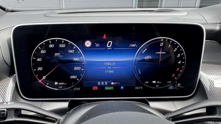 Черный Мерседес GLC 300 2025 в Вильнюс, объемом двигателя 2.00 л и пробегом 17 тыс. км за 57990 €, фото 31 на AUTOMOTO.COM.LV