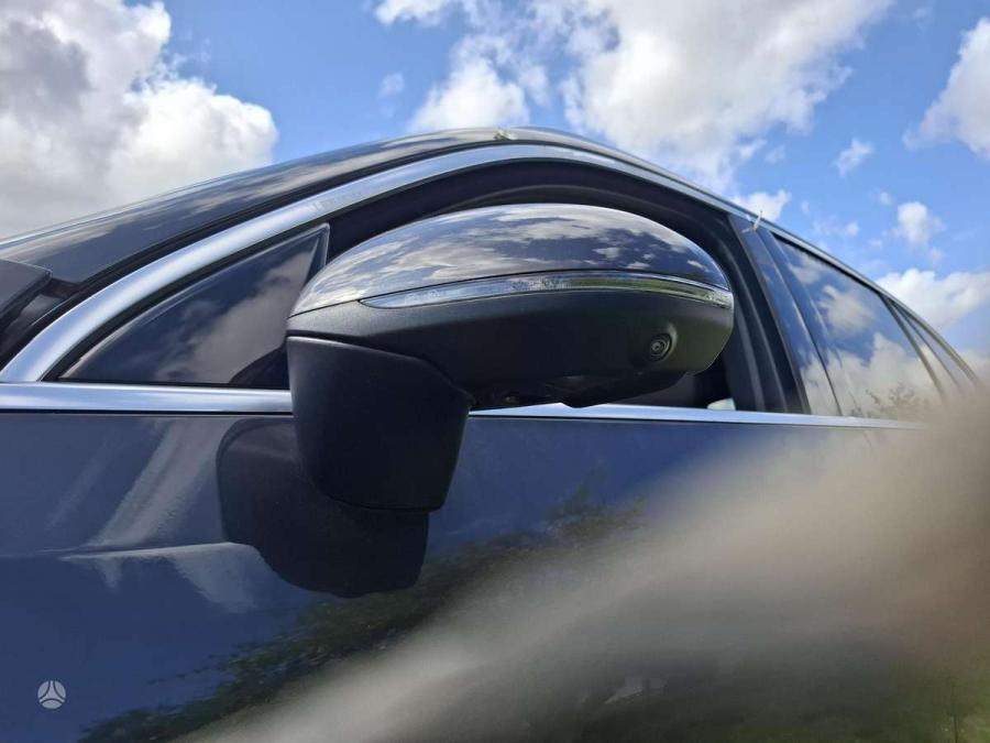 Melns Mercedes-Benz GLC 300 2026 Šauļi, ar dzinēja tilpumu 2.00 L un nobraukumu 5 tūkst. km par 24500 €, foto 15 vietnē AUTOMOTO.COM.LV