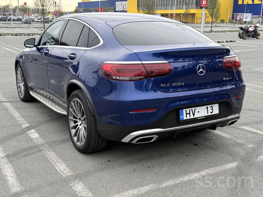 Синий Мерседес GLC 300 2019 в Рига, объемом двигателя 2.00 л и пробегом 160 тыс. км за 35990 €, фото 7 на AUTOMOTO.COM.LV
