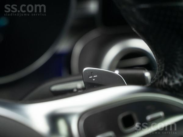 Синий Мерседес GLC 300 2019 в Рига, объемом двигателя 2.00 л и пробегом 160 тыс. км за 35990 €, фото 10 на AUTOMOTO.COM.LV