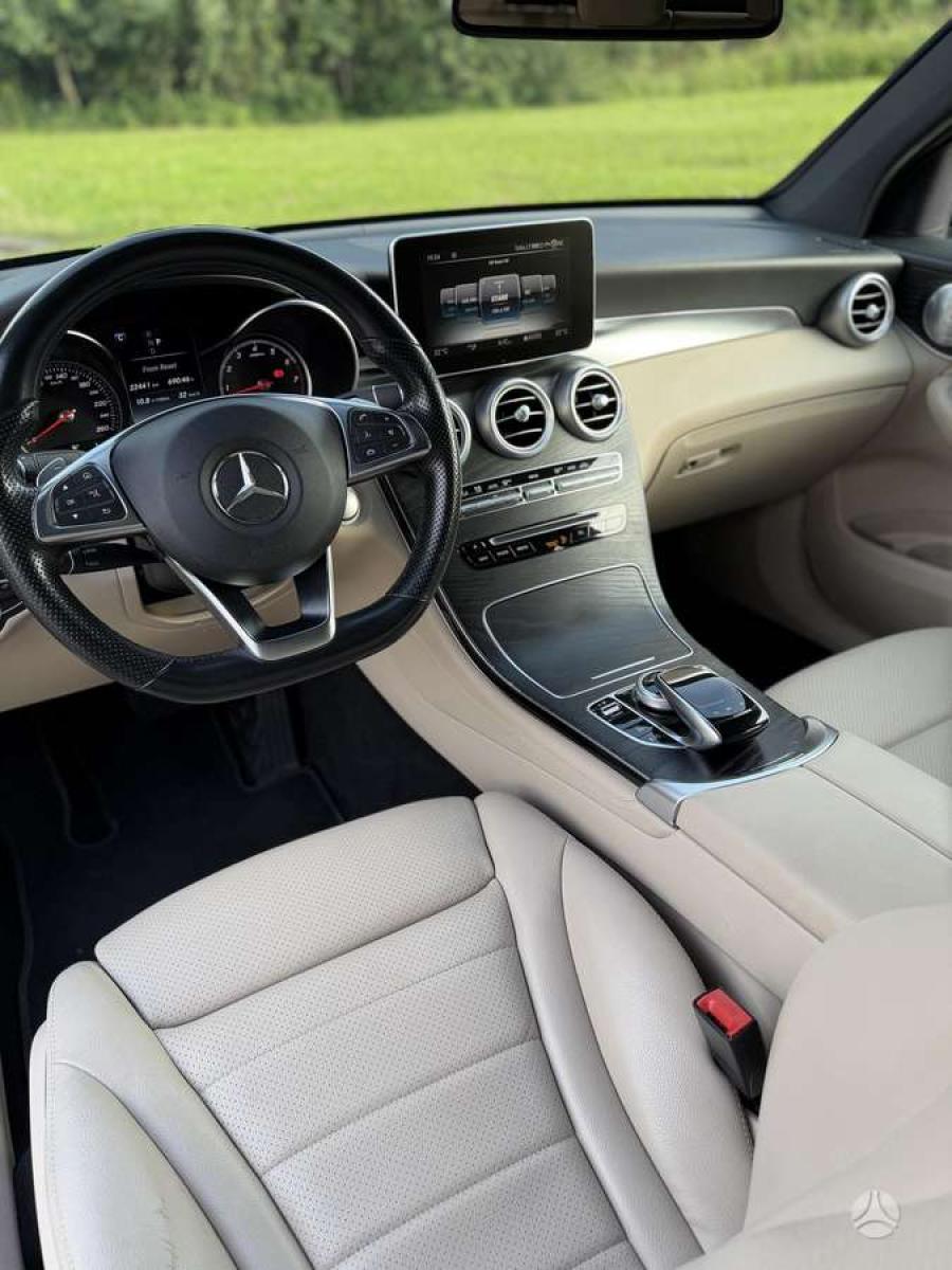 Zils Mercedes-Benz GLC 300 2017 Kauņa, ar dzinēja tilpumu 1.99 L un nobraukumu 123 tūkst. km par 29000 €, foto 11 vietnē AUTOMOTO.COM.LV