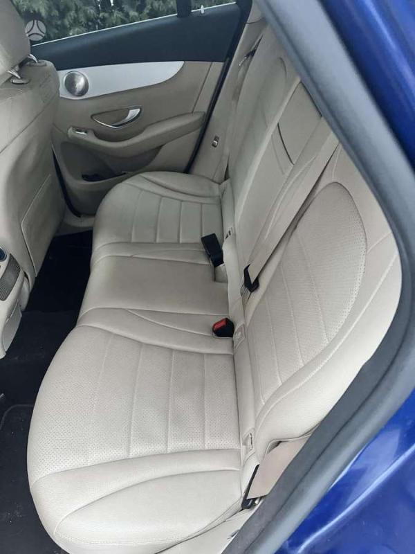 Blue Mercedes-Benz GLC 300 2018 in Kaunas, with an engine capacity of 1.99 L and mileage of 124 thousand km for 19300 €, photo 10 on AUTOMOTO.COM.LV