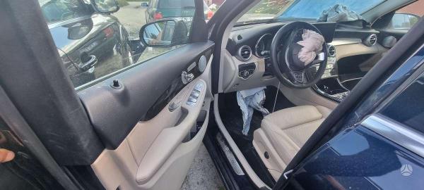 Blue Mercedes-Benz GLC 300 2018 in Vilnius, with an engine capacity of 1.99 L and mileage of 170 thousand km for 9850 €, photo 9 on AUTOMOTO.COM.LV