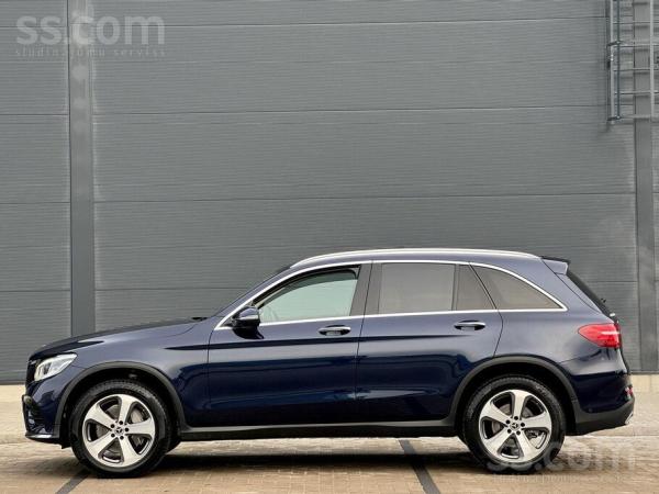 Zils Mercedes-Benz GLC 300 2019 Rīga, ar dzinēja tilpumu 2.00 L un nobraukumu 74 tūkst. km par 25900 €, foto 10 vietnē AUTOMOTO.COM.LV