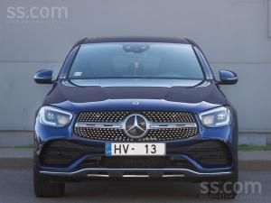 Blue Mercedes-Benz GLC 300 2019 in Riga, with an engine capacity of 3.00 L and mileage of 163 thousand km for 35990 €, photo 3 on AUTOMOTO.COM.LV