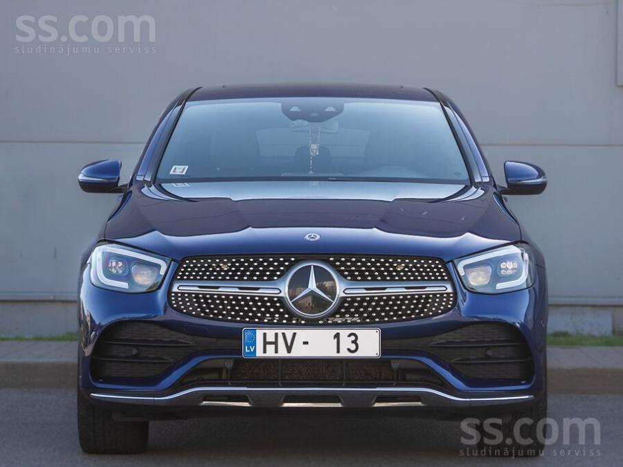 Blue Mercedes-Benz GLC 300 2019 in Riga, with an engine capacity of 3.00 L and mileage of 163 thousand km for 35990 €, photo 3 on AUTOMOTO.COM.LV