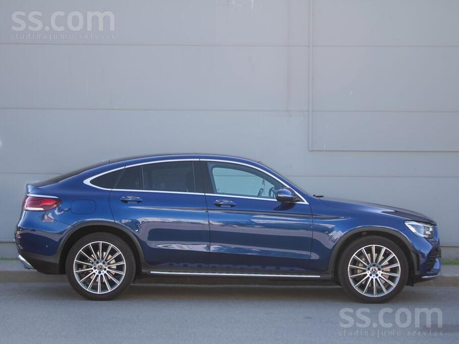 Blue Mercedes-Benz GLC 300 2019 in Riga, with an engine capacity of 3.00 L and mileage of 163 thousand km for 35990 €, photo 5 on AUTOMOTO.COM.LV