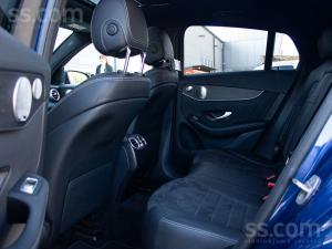 Blue Mercedes-Benz GLC 300 2019 in Riga, with an engine capacity of 3.00 L and mileage of 163 thousand km for 35990 €, photo 9 on AUTOMOTO.COM.LV