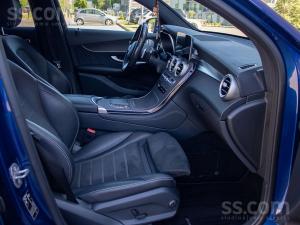 Blue Mercedes-Benz GLC 300 2019 in Riga, with an engine capacity of 3.00 L and mileage of 163 thousand km for 35990 €, photo 10 on AUTOMOTO.COM.LV