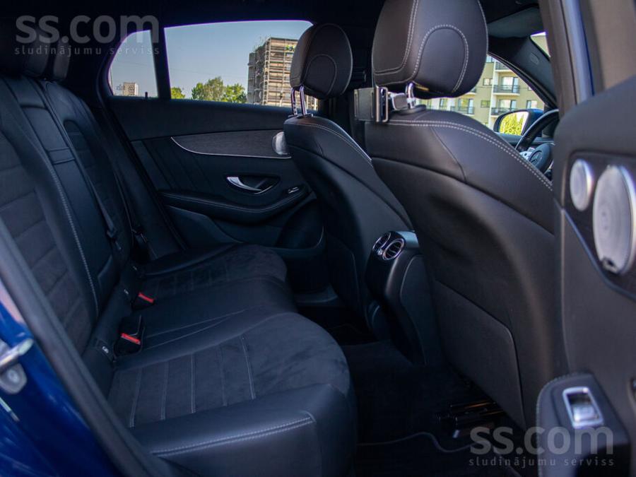 Blue Mercedes-Benz GLC 300 2019 in Riga, with an engine capacity of 3.00 L and mileage of 163 thousand km for 35990 €, photo 11 on AUTOMOTO.COM.LV