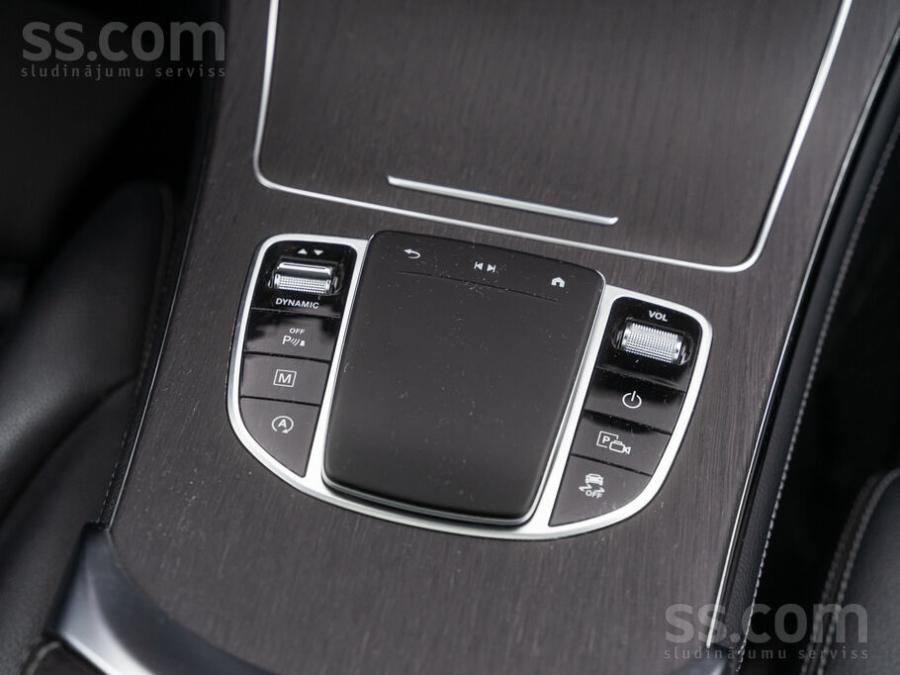 Blue Mercedes-Benz GLC 300 2019 in Riga, with an engine capacity of 3.00 L and mileage of 163 thousand km for 35990 €, photo 28 on AUTOMOTO.COM.LV