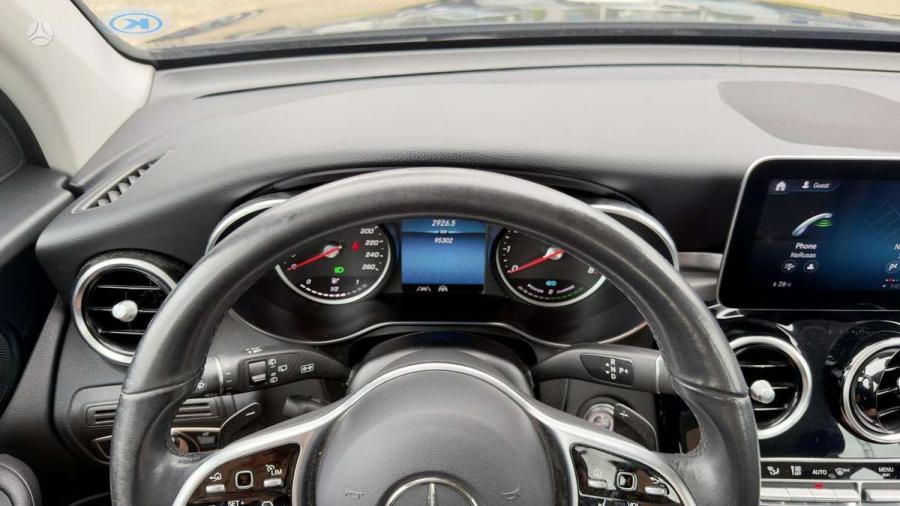 Синий Мерседес GLC 300 2020 в Шяуляй, объемом двигателя 1.99 л и пробегом 95 тыс. км за 27350 €, фото 26 на AUTOMOTO.COM.LV
