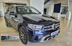 Blue Mercedes-Benz GLC 300 2020 in Siauliai, with an engine capacity of 1.99 L and mileage of 96 thousand km for 29900 €, photo  on AUTOMOTO.COM.LV