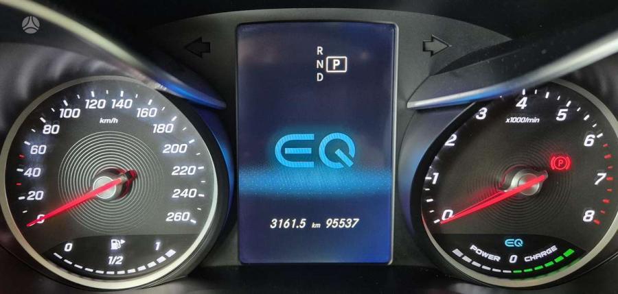 Zils Mercedes-Benz GLC 300 2020 Šauļi, ar dzinēja tilpumu 1.99 L un nobraukumu 96 tūkst. km par 29900 €, foto 20 vietnē AUTOMOTO.COM.LV